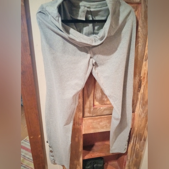 neon buddha | Pants & Jumpsuits | Neon Buddha Grey Leggings | Poshmark